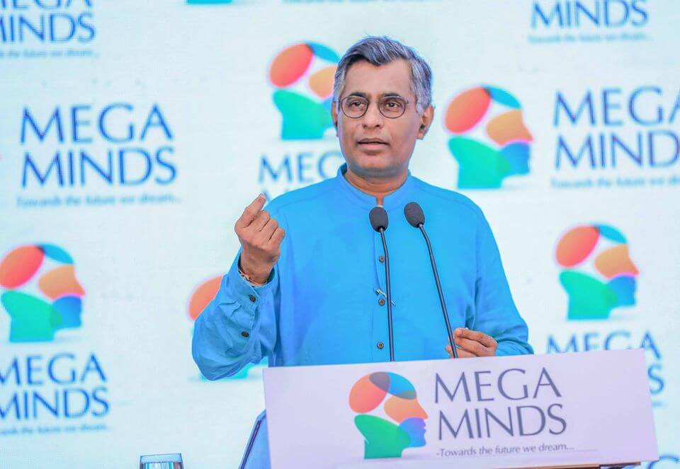 ඩිජිටල් මාධ්‍ය - Champika Ranawaka